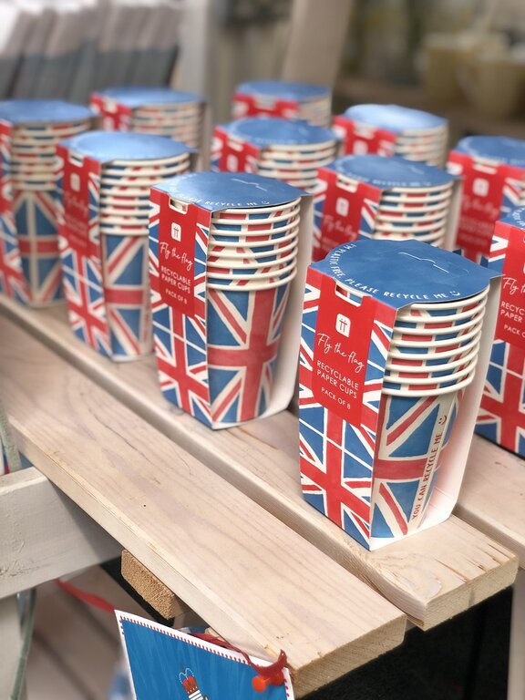 Coronation table setting fit for a King